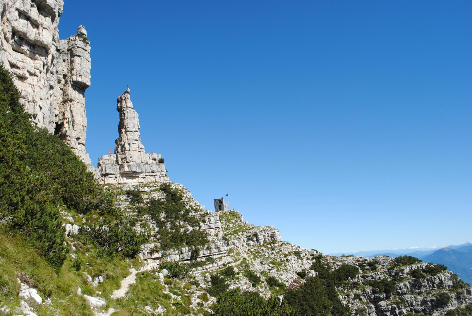 Bivacco Vigolana - Azienda per il turismo Alpe Cimbra Folgaria Lavarone ...